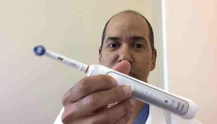 How to floss around a dental implant - Dental News Network